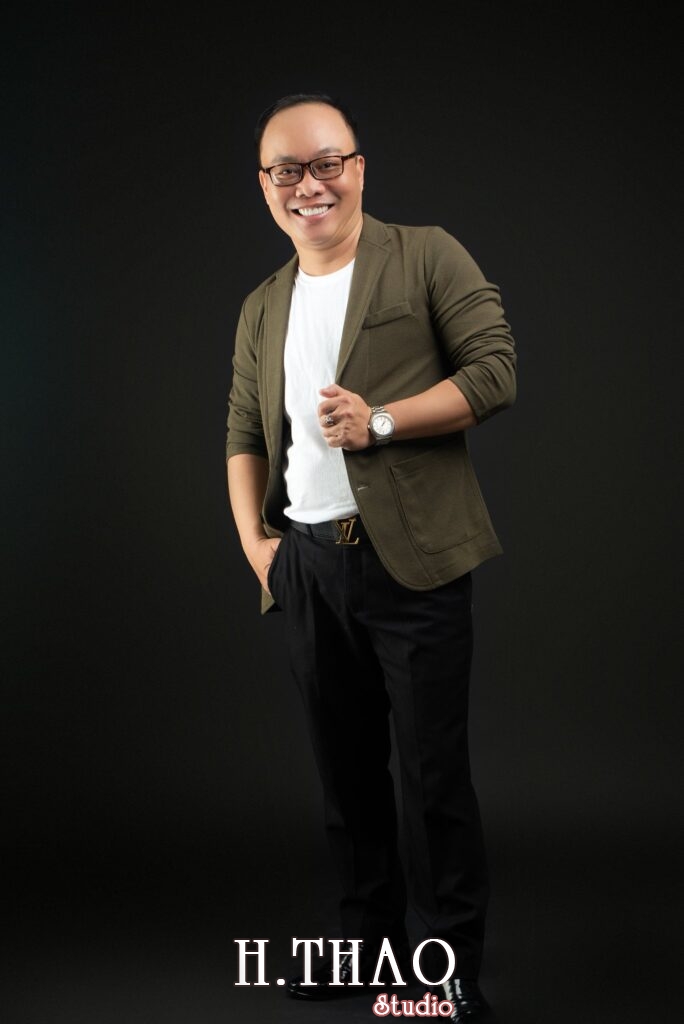 Album ảnh giảng viên, tiến sĩ Duy Ân trẻ tuổi năng động - HThao Studio