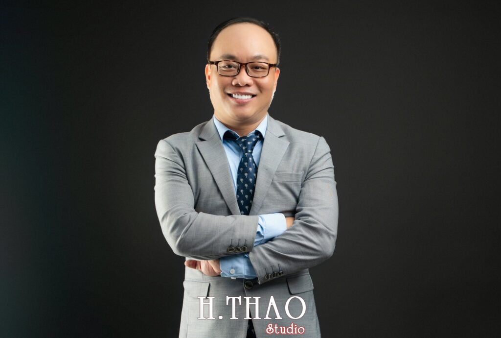 Album ảnh giảng viên, tiến sĩ Duy Ân trẻ tuổi năng động - HThao Studio