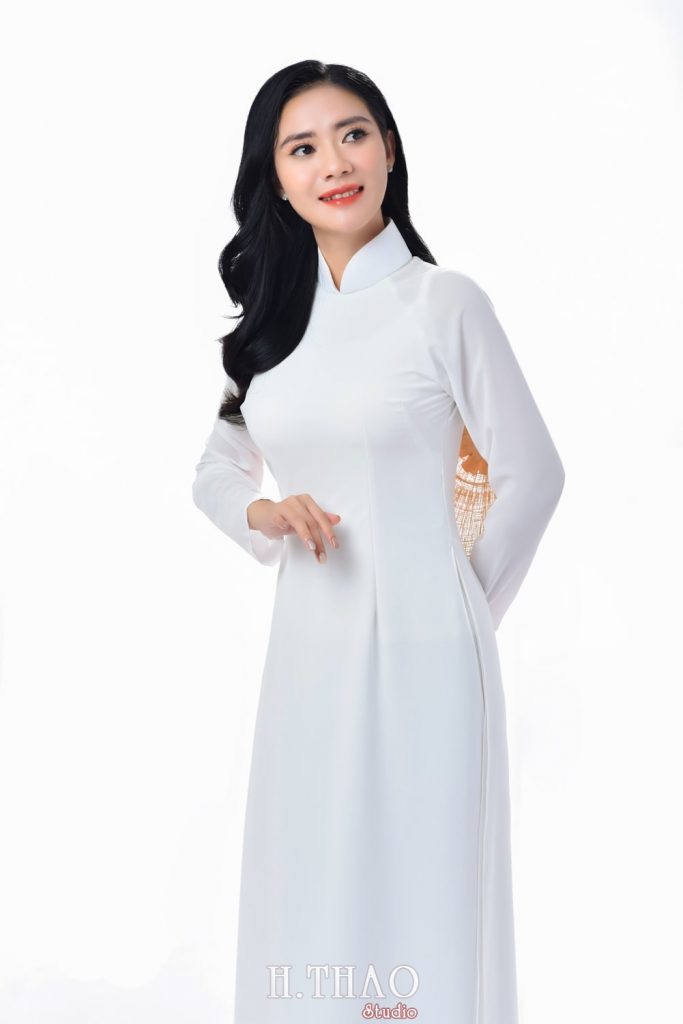 #21 Cách tạo dáng chụp ảnh áo dài trong studio cực đẹp - HThao Studio